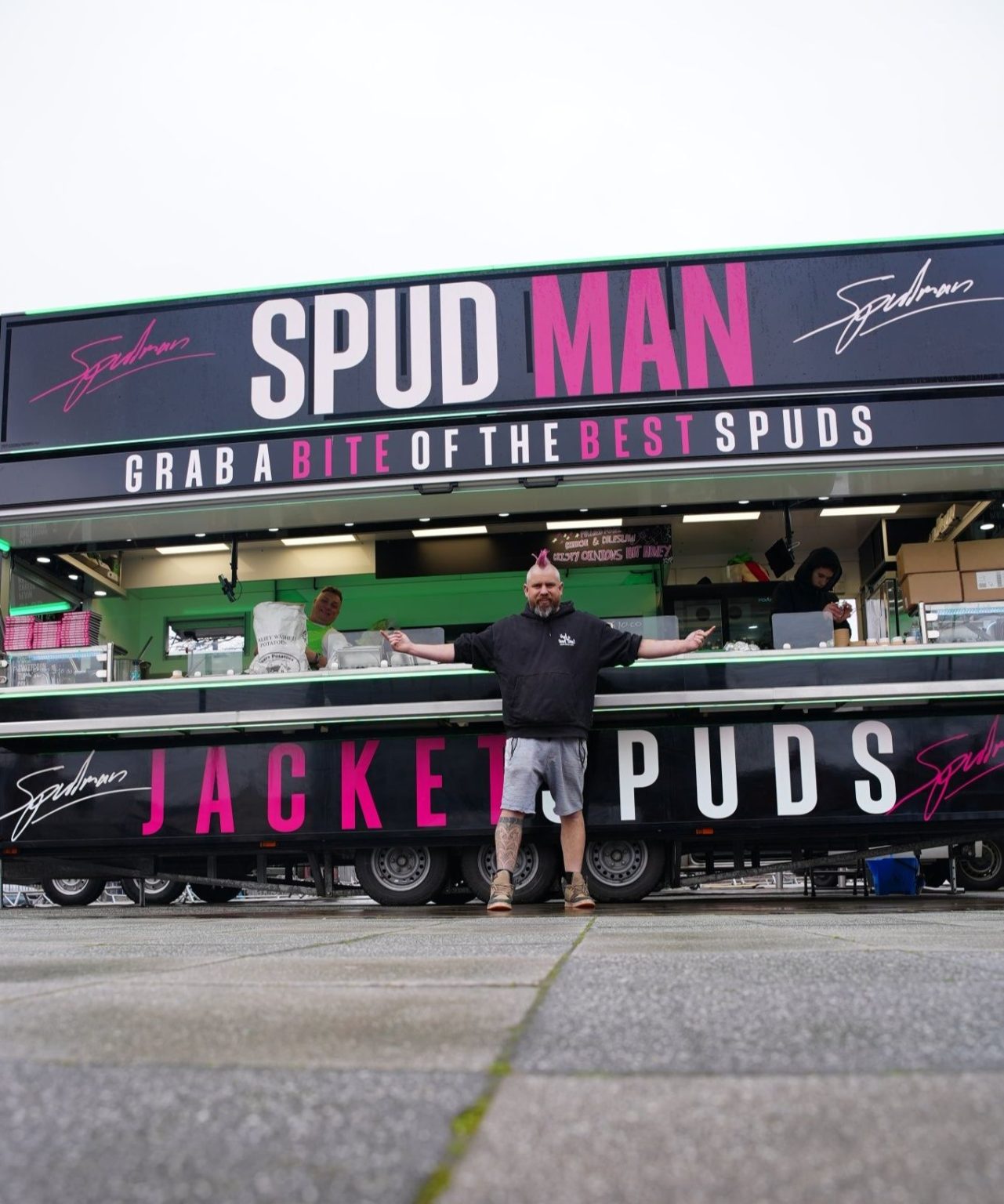 Tiktok Star Spudman Gives Out Free Jacket Potatoes in Crewe Town Square ...